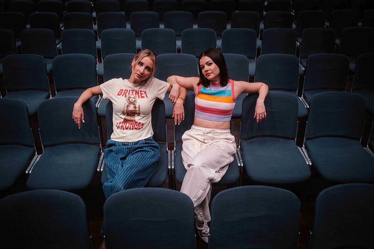 ALINA & MARIA - FKP Scorpio.de